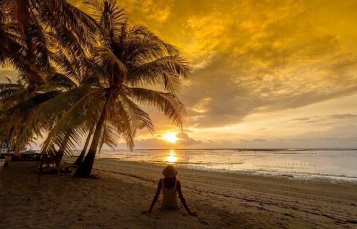 Pantai Nemberala, Surga Surfing Di Pantai Paling Selatan Nusantara ...